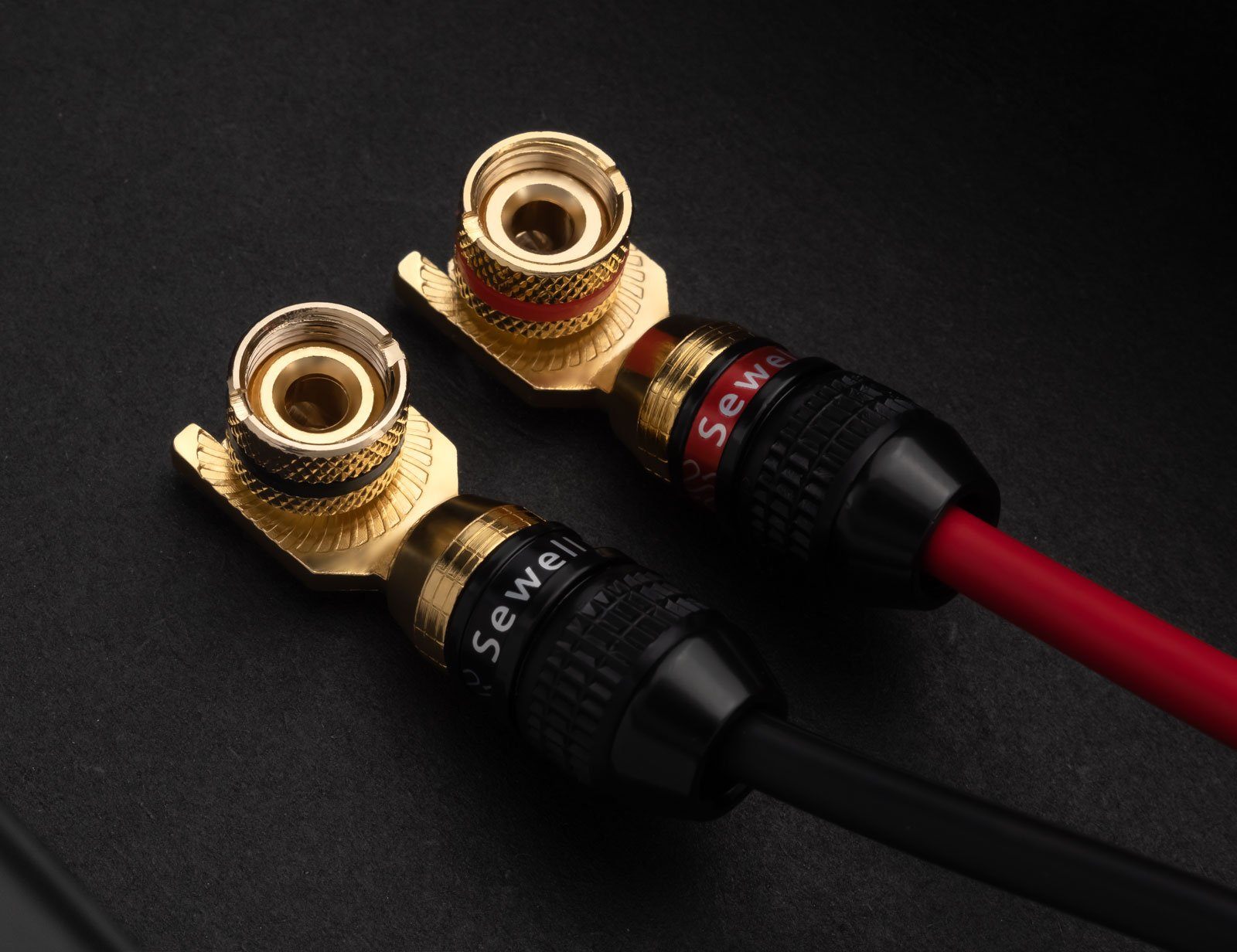 Sewell Deadbolt 30 Degree Angled Spade Plugs — Sewell Direct